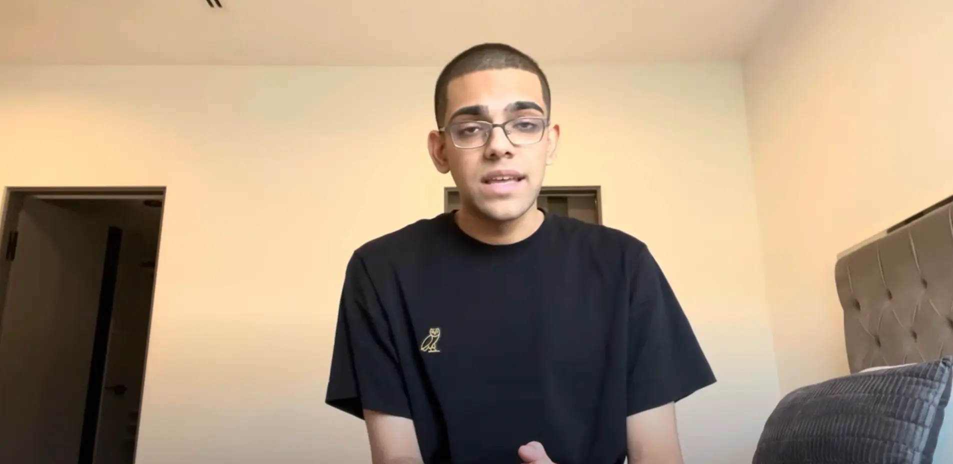 How Tall Is N3on? Height, Weight, and More About the YouTuber - News ...